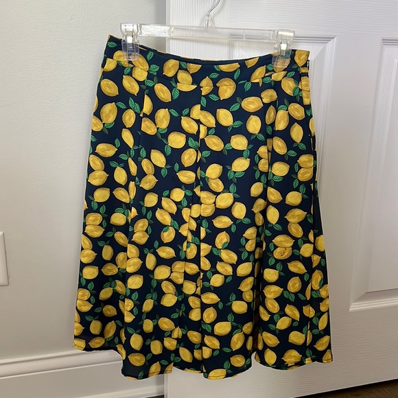 The Limited | Skirts | Lemon Midi Skirt | Poshmark